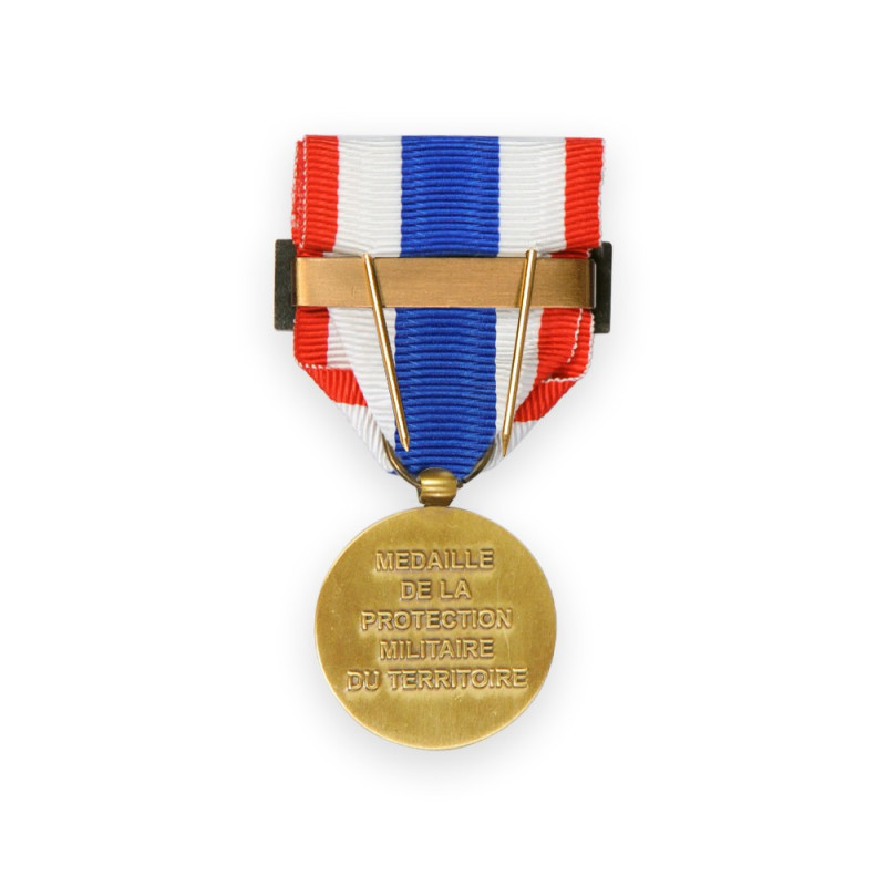 La Médaille Protection Militaire du Territoire avec Agrafe Egide